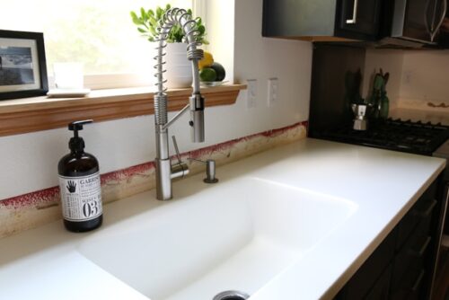 Review of Solid Surface Counters / Corian Counters - Petite Modern Life