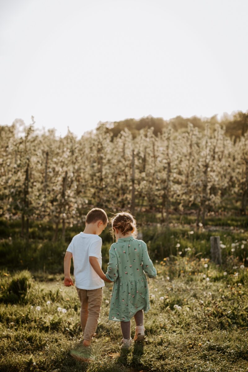 Taking Your Own Family Photos - Petite Modern Life